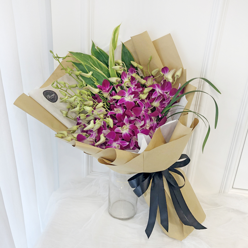 Orchid Hand Bouquet 07 | Bloom